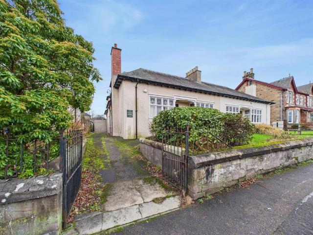 5 bedroom semi detached house for sale
