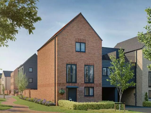 5 bedroom semi detached house for sale