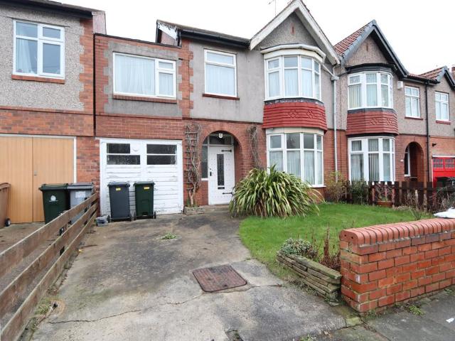 5 bedroom semi detached house for sale