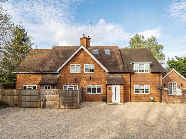 5 bedroom semi detached house for sale