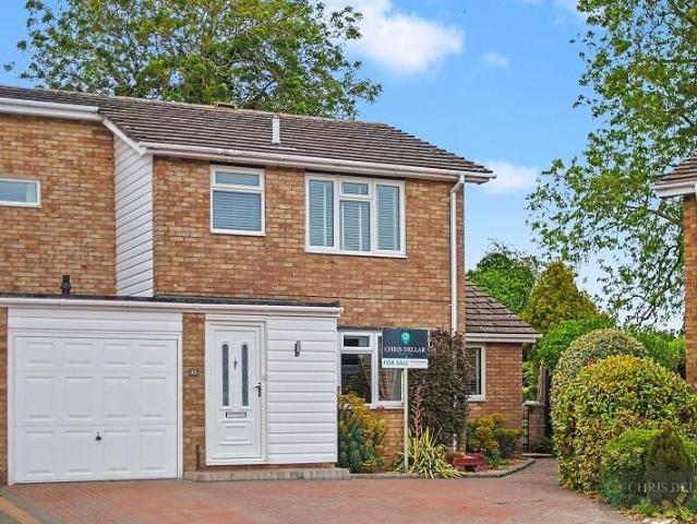5 bedroom semi detached house for sale
