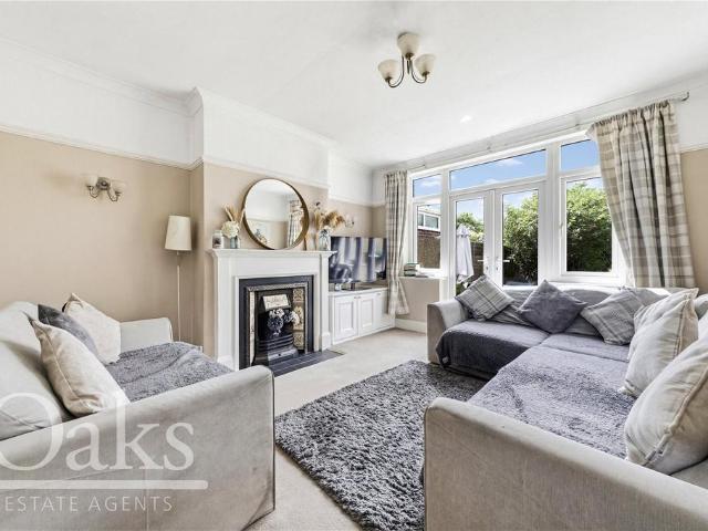 5 bedroom semi detached house for sale