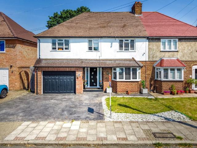 5 bedroom semi detached house for sale