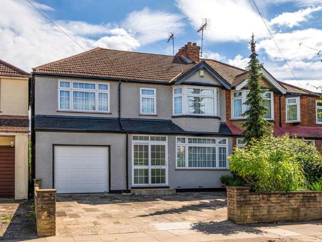 5 bedroom semi detached house for sale
