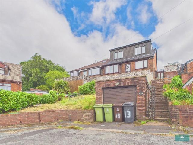 5 bedroom semi detached house for sale