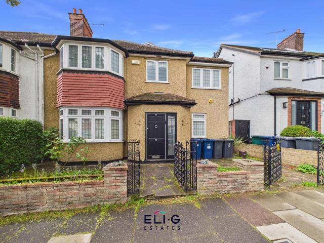 5 bedroom semi detached house for sale
