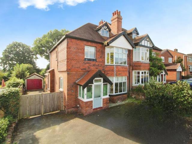 5 bedroom semi detached house for sale