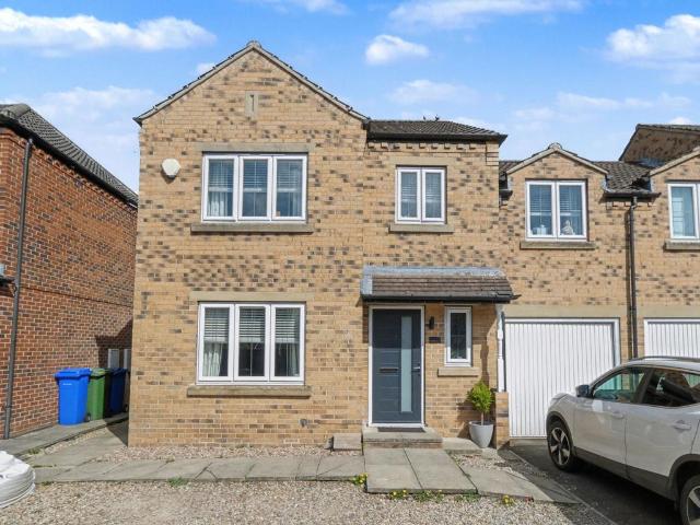 5 bedroom semi detached house for sale