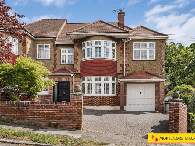 5 bedroom semi detached house for sale