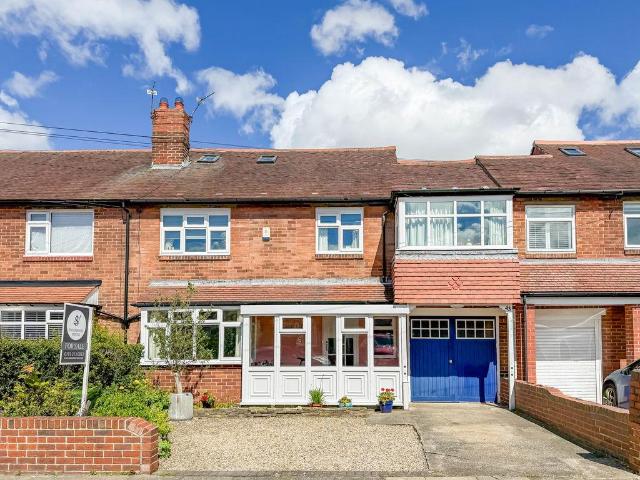 5 bedroom semi detached house for sale