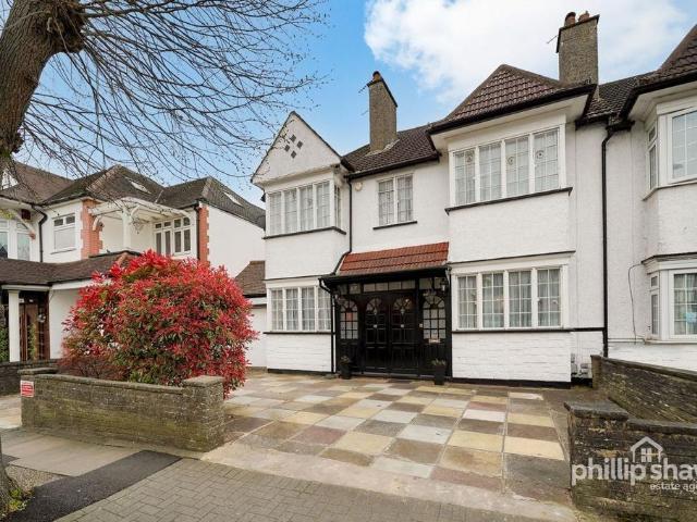 5 bedroom semi detached house for sale
