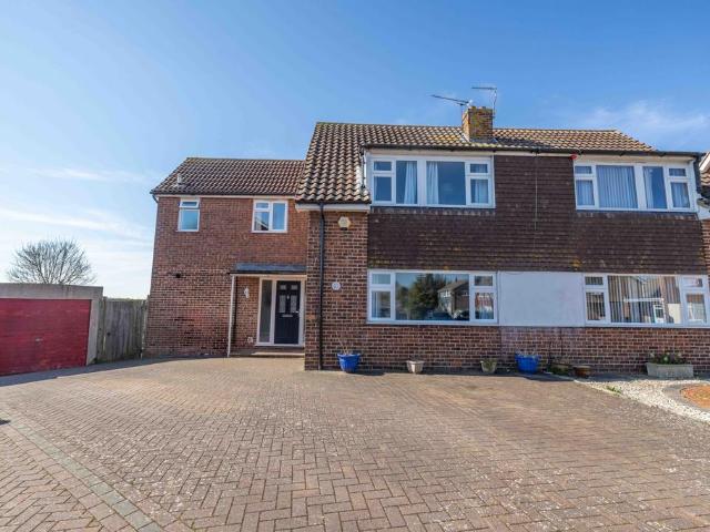 5 bedroom semi detached house for sale