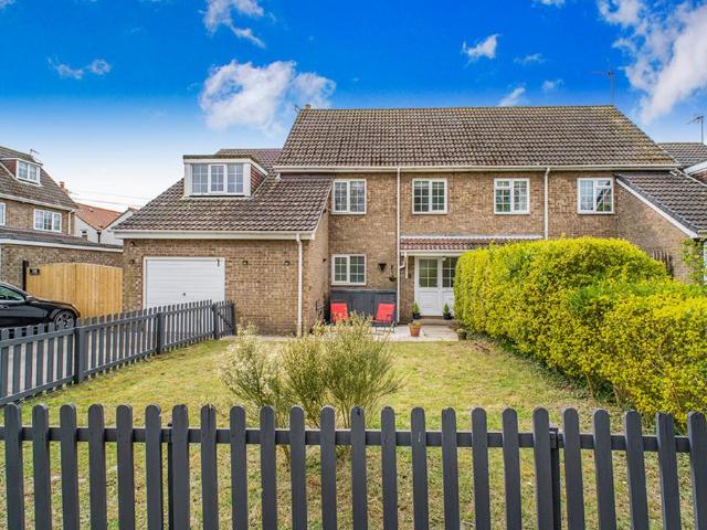 5 bedroom semi detached house for sale