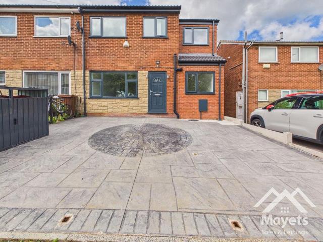 5 bedroom semi detached house for sale