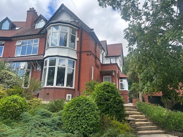 5 bedroom semi detached house for sale