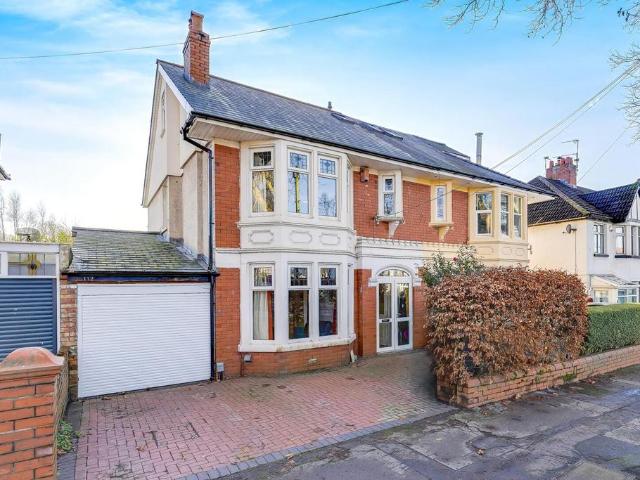 5 bedroom semi detached house for sale