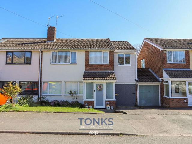 5 bedroom semi detached house for sale