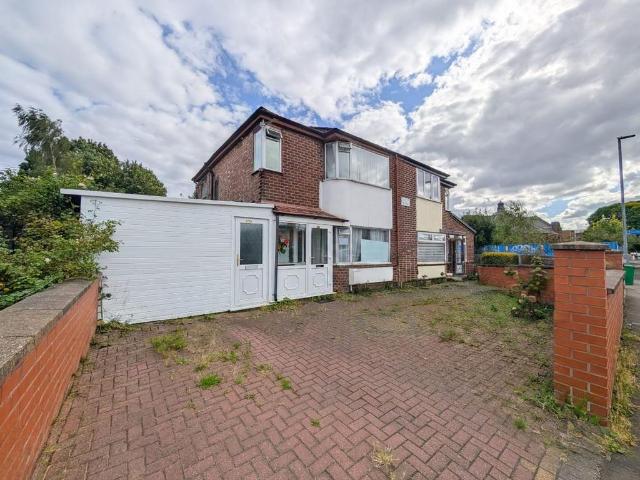 5 bedroom semi detached house for sale