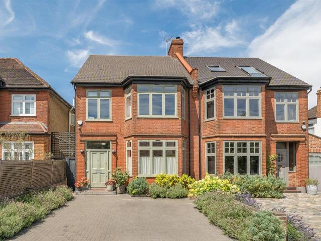 5 bedroom semi detached house for sale