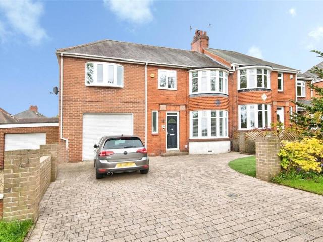 5 bedroom semi detached house for sale