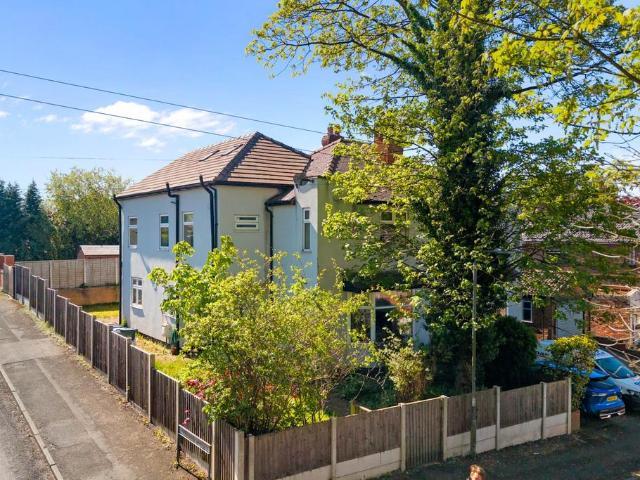 5 bedroom semi detached house for sale