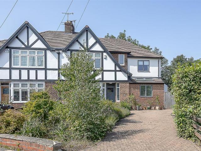 5 bedroom semi detached house for sale