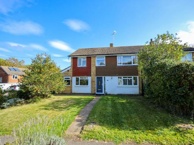 5 bedroom semi detached house for sale