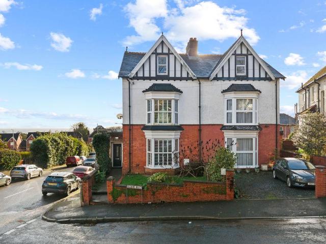 5 bedroom semi detached house for sale