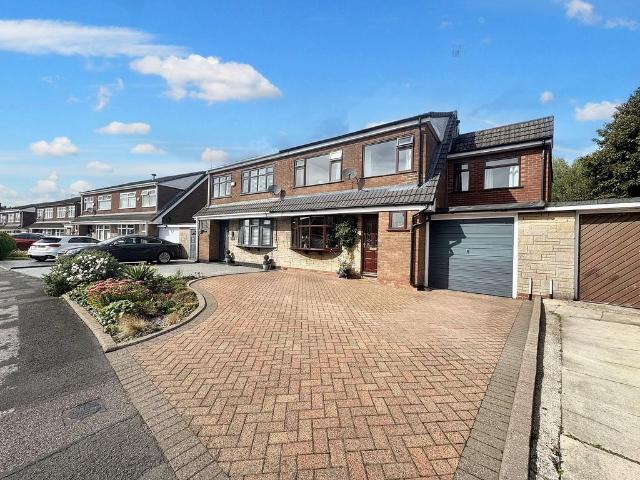 5 bedroom semi detached house for sale