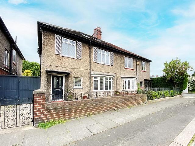 5 bedroom semi detached house for sale