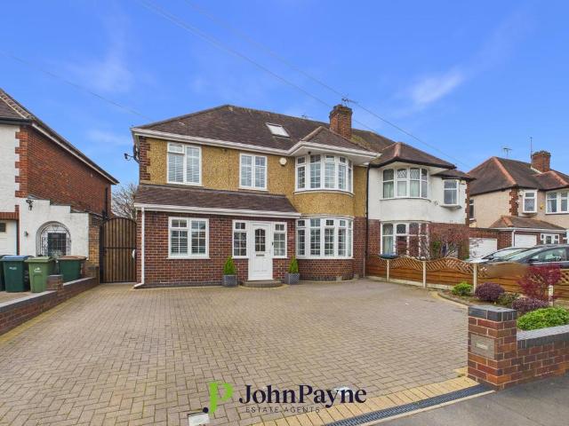 5 bedroom semi detached house for sale
