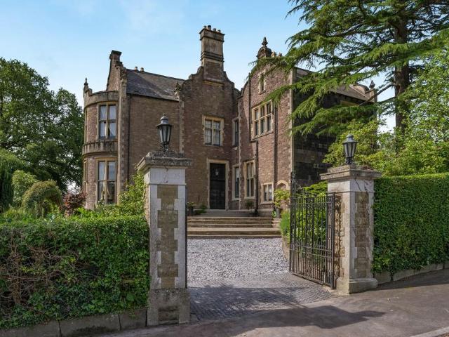 5 bedroom semi detached house for sale