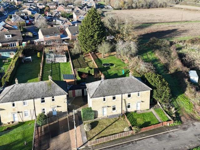 5 bedroom semi detached house for sale