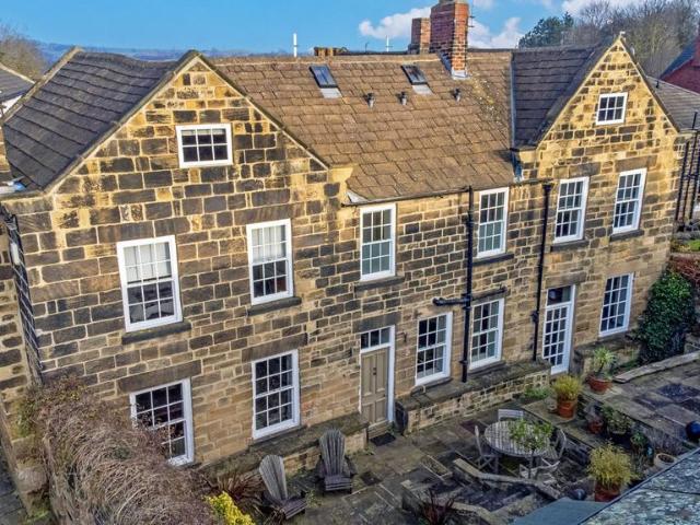 5 bedroom semi detached house for sale