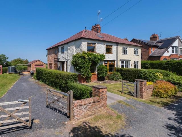 5 bedroom semi detached house for sale
