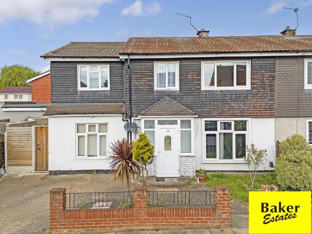 5 bedroom semi detached house for sale