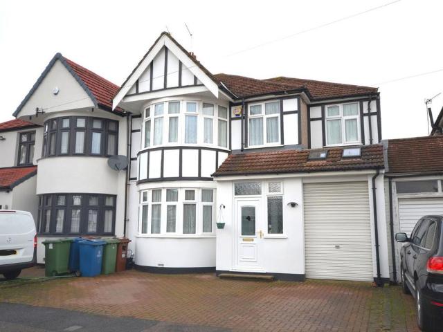 5 bedroom semi detached house for sale