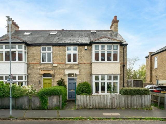 5 bedroom semi detached house for sale