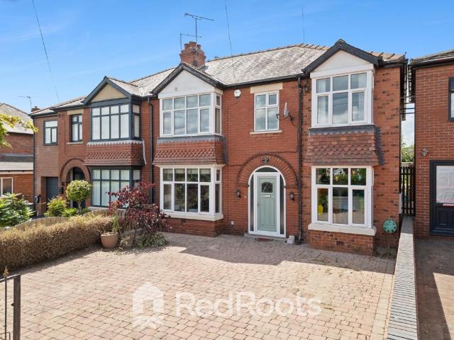 5 bedroom semi detached house for sale