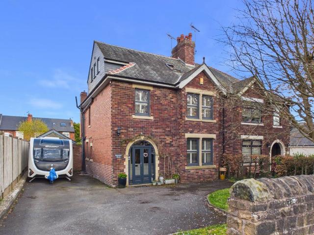5 bedroom semi detached house for sale