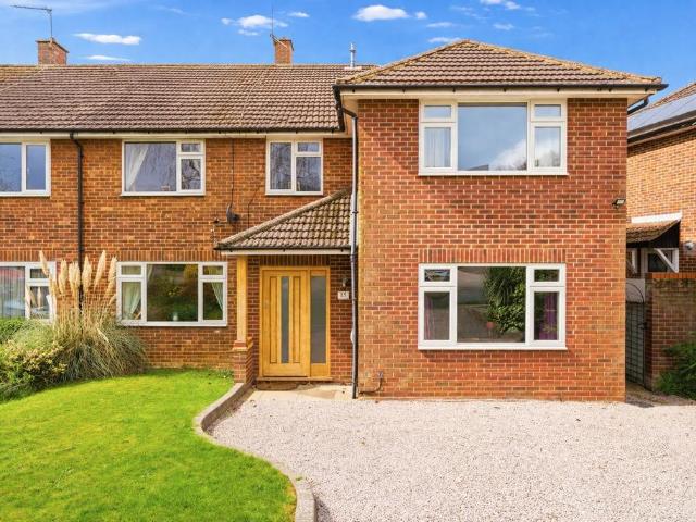 5 bedroom semi detached house for sale