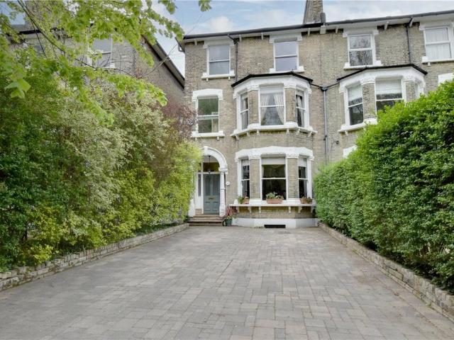 5 bedroom semi detached house for sale