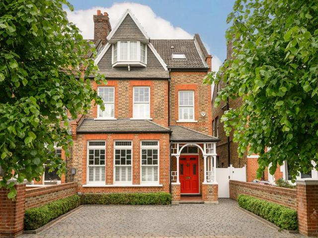 5 bedroom semi detached house for sale