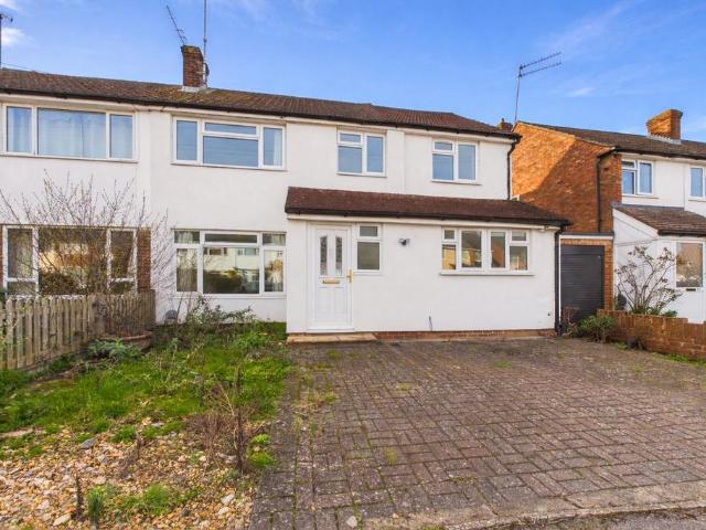 5 bedroom semi detached house for sale
