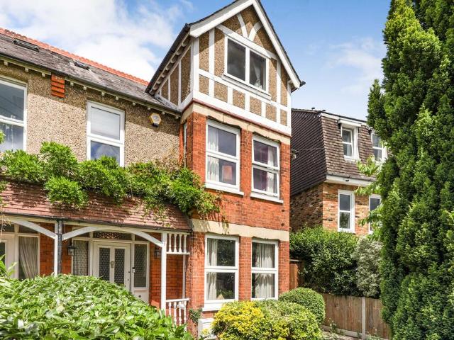 5 bedroom semi detached house for sale