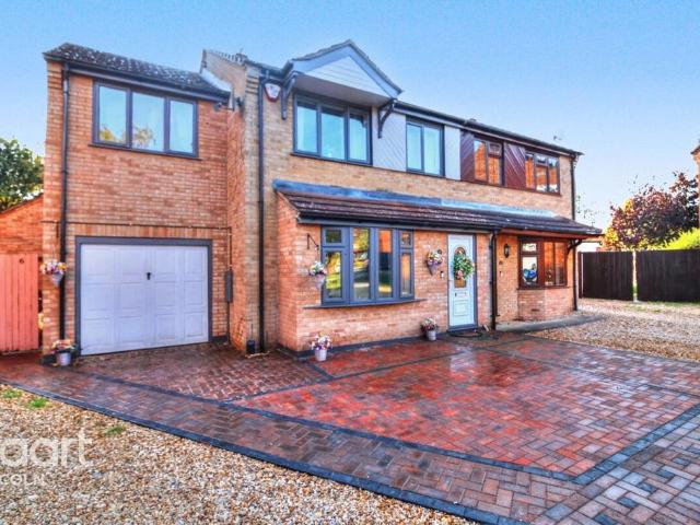 5 bedroom semi detached house for sale