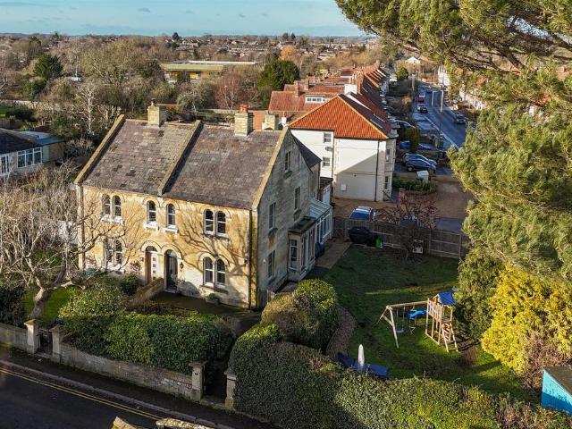 5 bedroom semi detached house for sale
