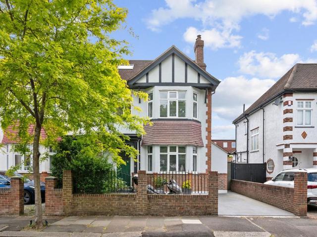 5 bedroom semi detached house for sale