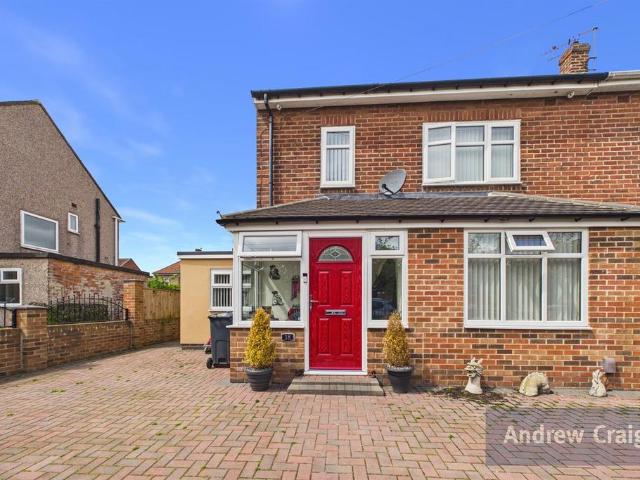 5 bedroom semi detached house for sale