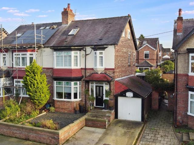 5 bedroom semi detached house for sale